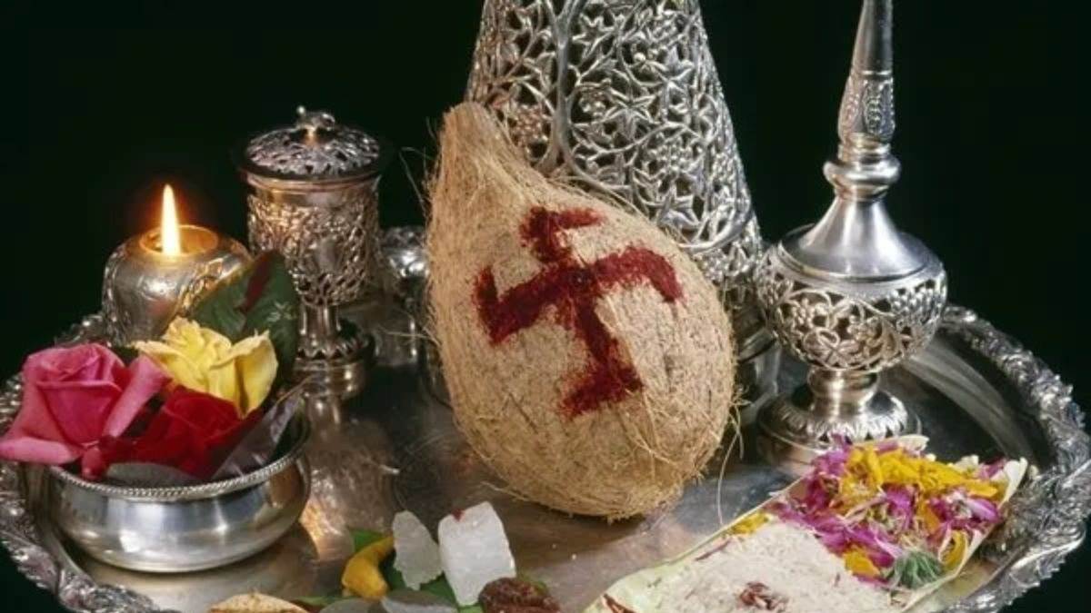 आशीर्वाद में मिले नारियल का इस तरह करें उपयोग, जानिए इसका धार्मिक महत्व ...