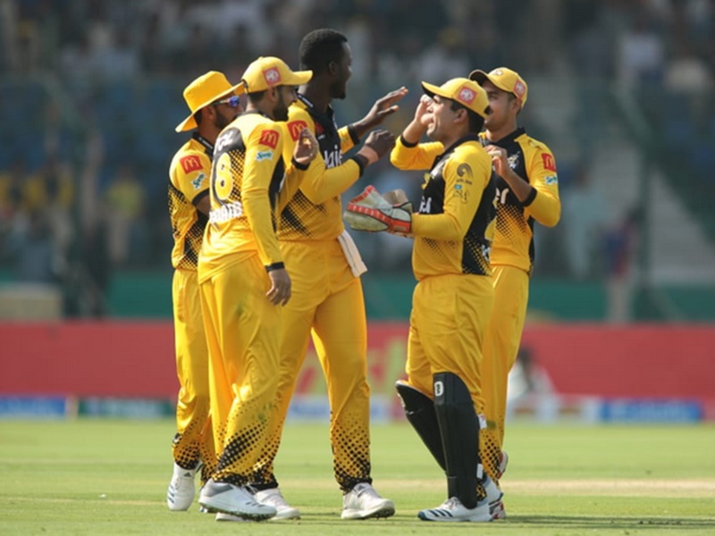 Pakistan Super League: Jason Roy ने पेशावर जाल्मी के वहाब रियाज पर ...