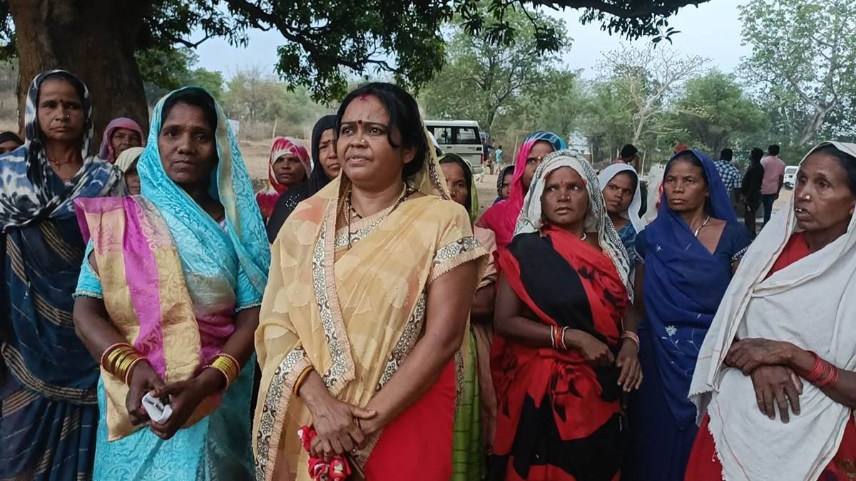 Shahdol News : शहडोल के पकरिया की 200 महिलाएं आजीविका मिशन के लखपति ...