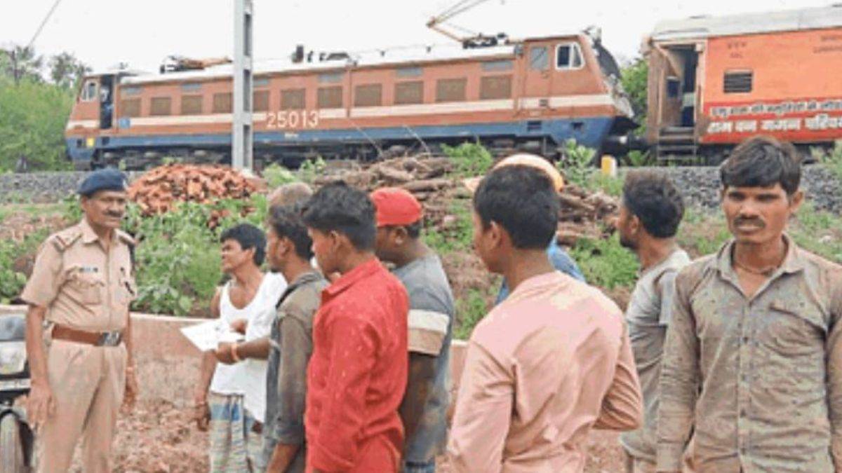 Rajnandgaon News: ट्रेनों पर पत्थरबाजी करने वालों की अब खैर नहीं, एक्शन पर RPF - Rajnandgaon ...