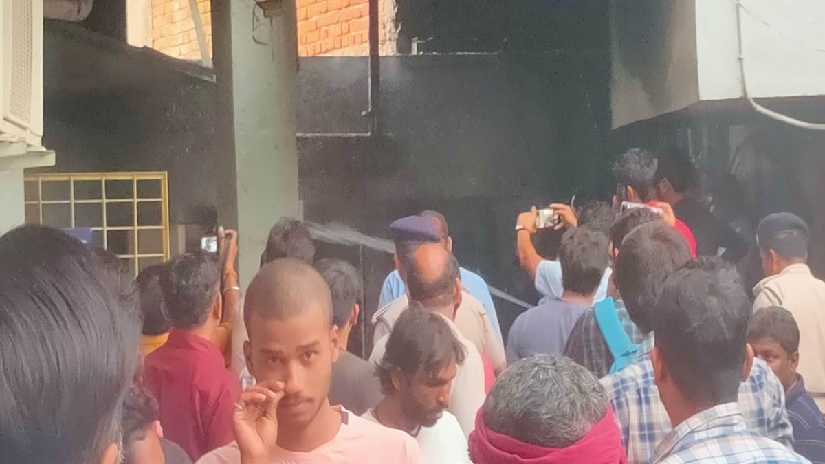 Shahdol News : शहडोल के श्रीराम हास्पिटल में अचानक भड़की आग