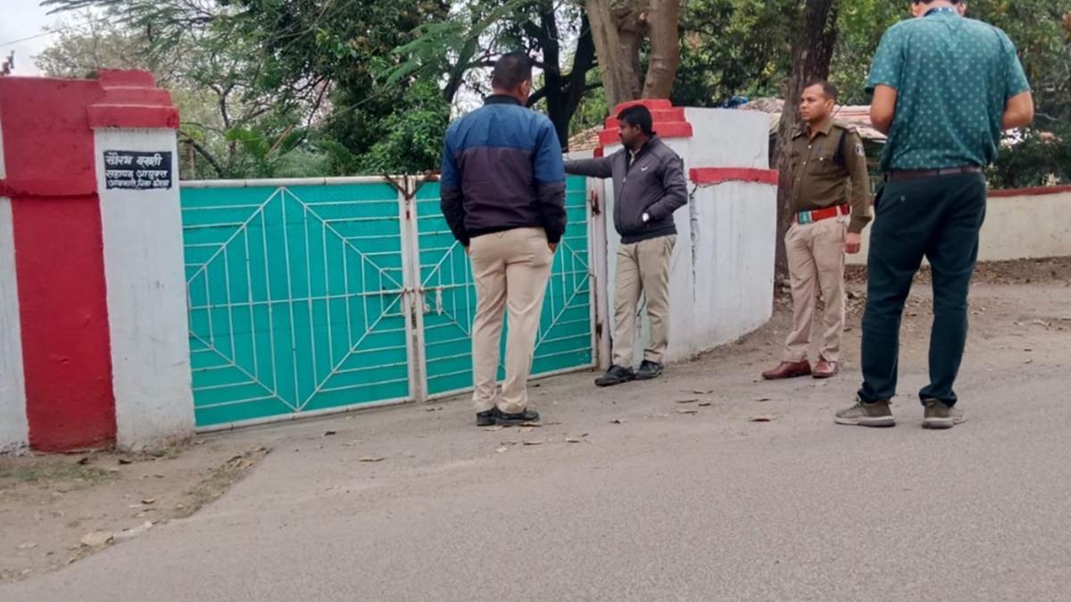 कोरबा में आबकारी विभाग के अधिकारी बक्शी के घर एंटी करप्शन ब्यूरो का