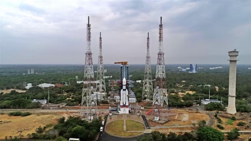 ISRO launches 36 Satellites: इसरो ने एक साथ लांच किए 36 सैटेलाइट देखिए ...