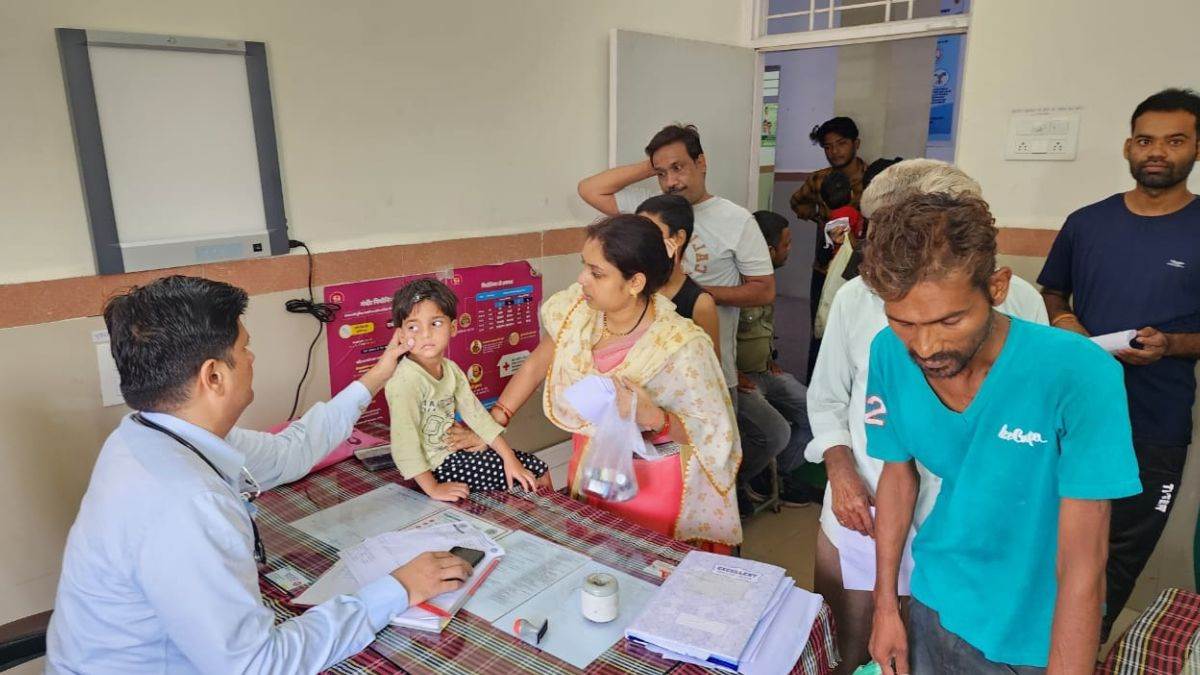 Conjunctivitis Eye Flu बच्चाें पर खतरा अधिक जाने कैसे फैल रहा संक्रमण और बचाव के उपाय