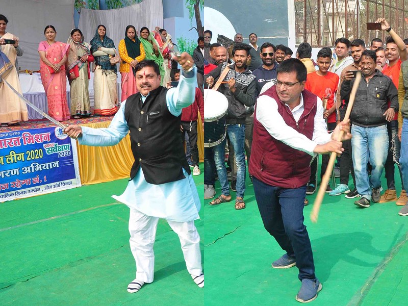 उज्जैन में जब विधायक ने चलाई तलवार और निगम अध्यक्ष ने घुमाई लाठी ...