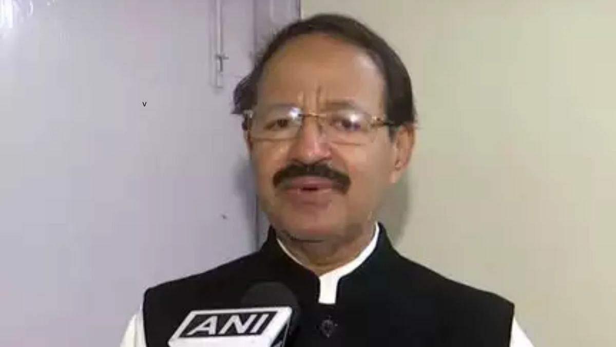 Digvijay Singh के बाद अब कांग्रेस नेता Rashid Alvi ने उठाए Surgical ...