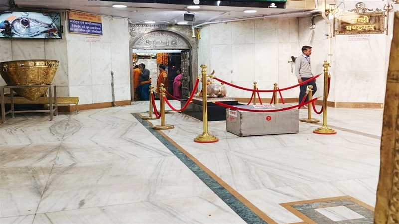 Mahakal Temple : नवश्रृंगारित होगा महाकाल मंदिर का नंदी मंडपम सफेद ...