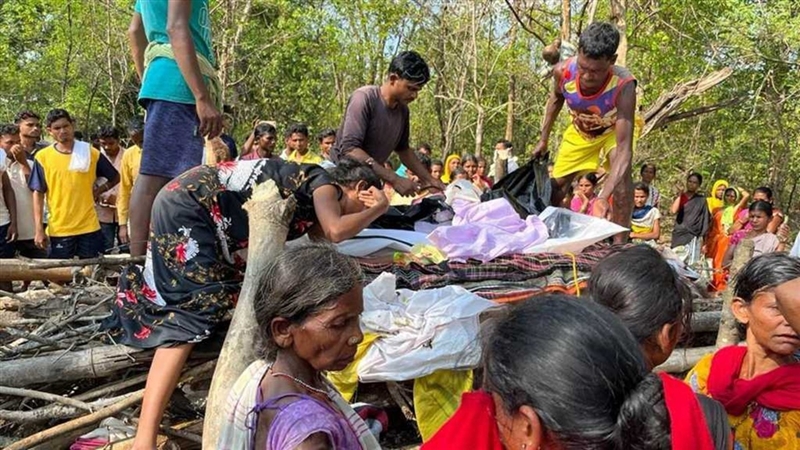 Naxal Attack in Dantewada: उजड़ गए कई घर बिखर गया सिंदूर सर से उठा साया पिता का - Naxal Attack ...