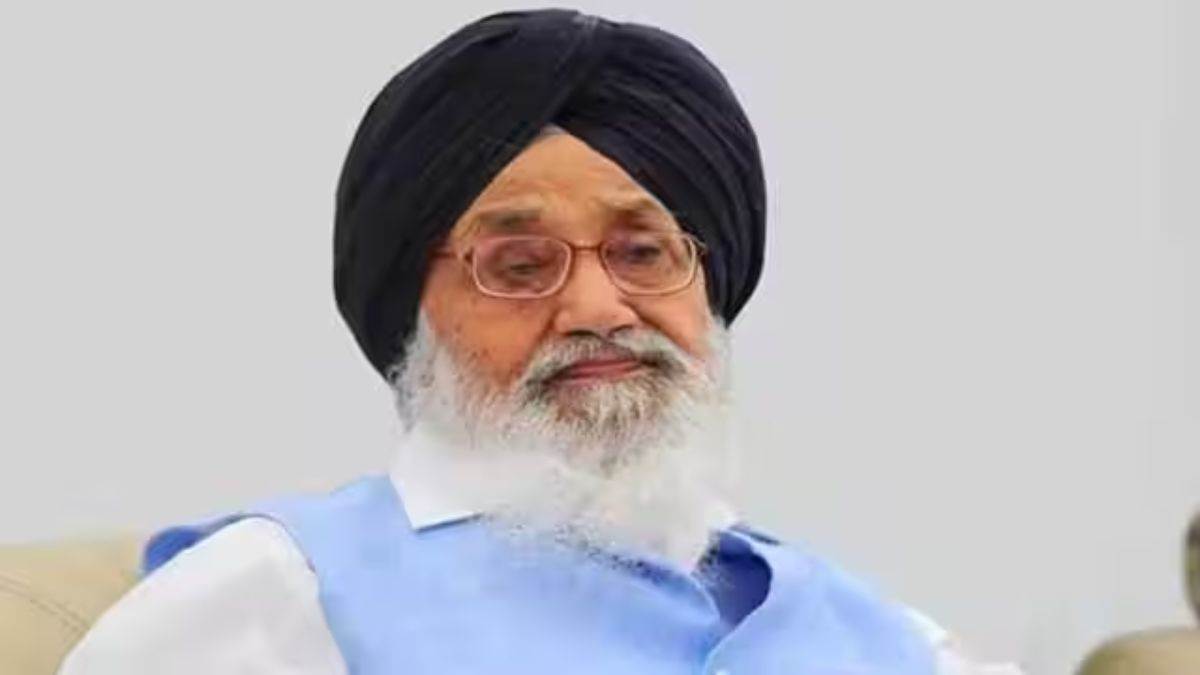 Parkash Singh Badal: पंचतत्व में विलीन हुए प्रकाश सिंह बादल, हजारों ... Parkash Singh Badal: पंचतत्व में विलीन हुए प्रकाश सिंह बादल, हजारों ...