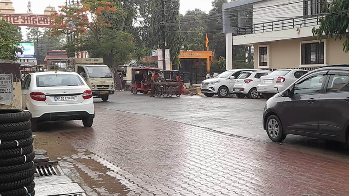 Rain in Balaghat: नौतपा का तीसरा दिन भी बादल और बूंदाबांदी के रहा नाम ...