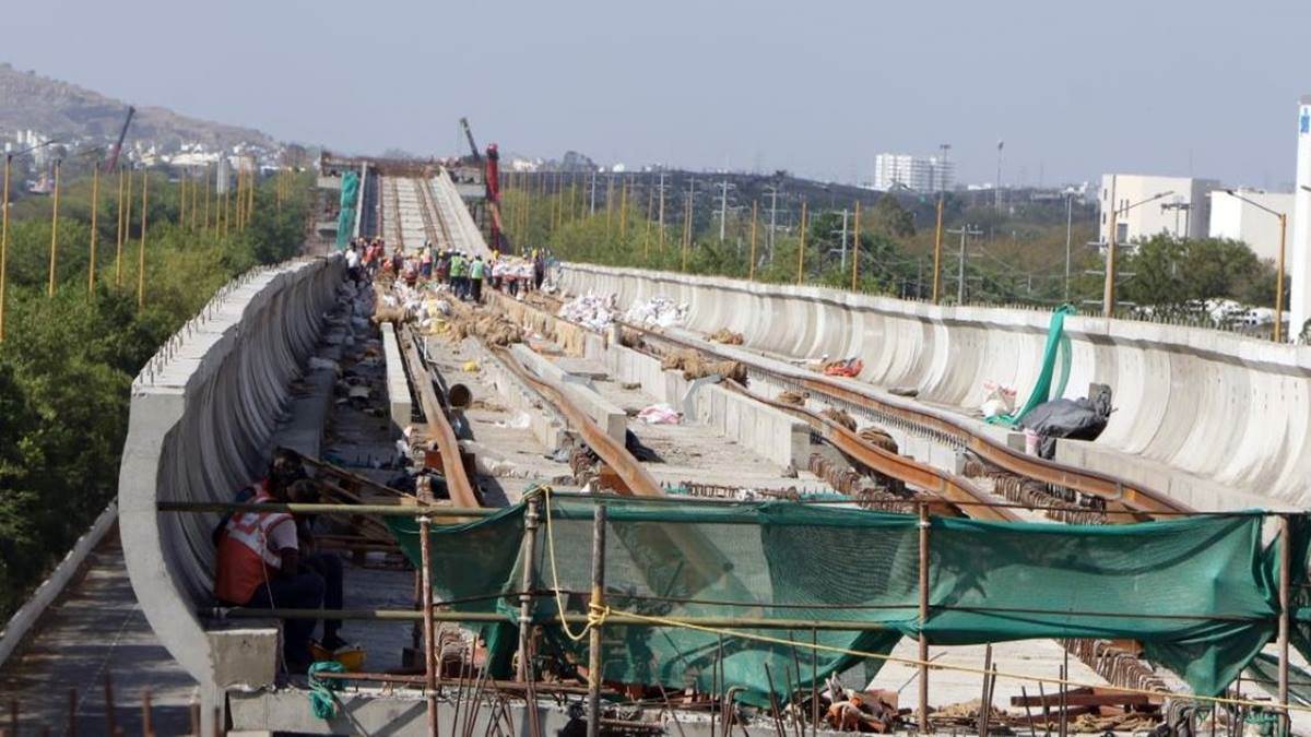 Metro In Indore इंदौर में मेट्रो ट्रायल रन की उलटी गिनती शुरू 50 दिन में ट्रेन चलाने के लिए