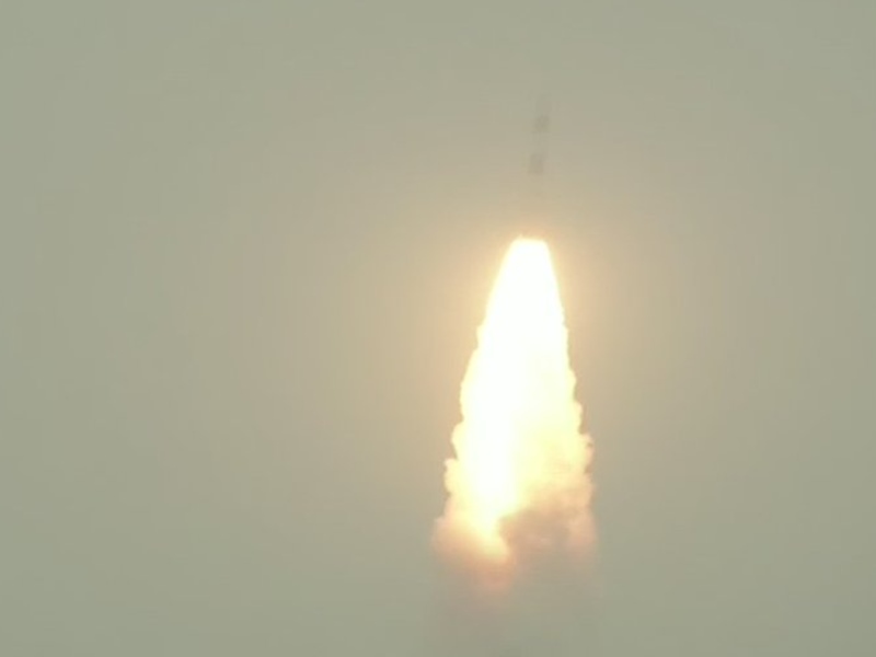 ISRO Launched CARTOSAT-3: इसरो ने सफलतापूर्वक लॉन्च किया Cortosat-3, PM ...