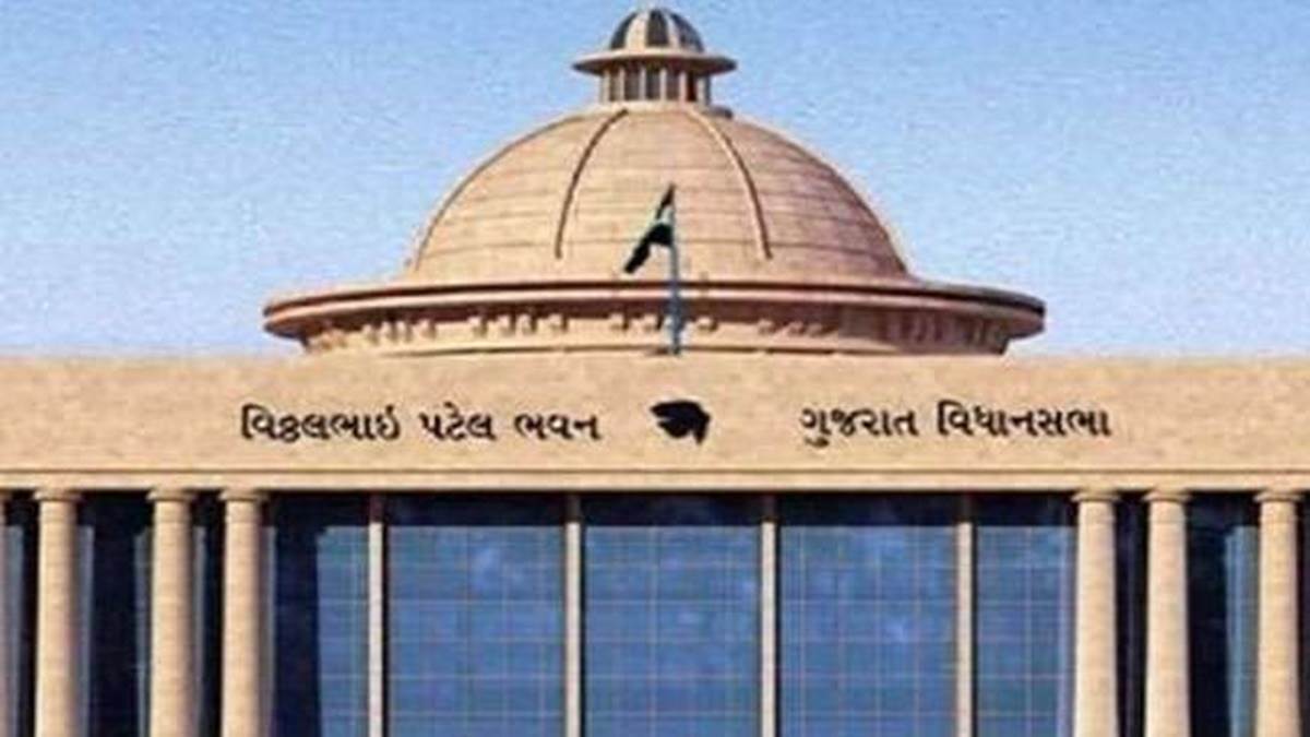 गुजरात के सभी स्‍कूलों में कक्षा एक से आठवीं तक गुजराती भाषा अनिवार्य ...