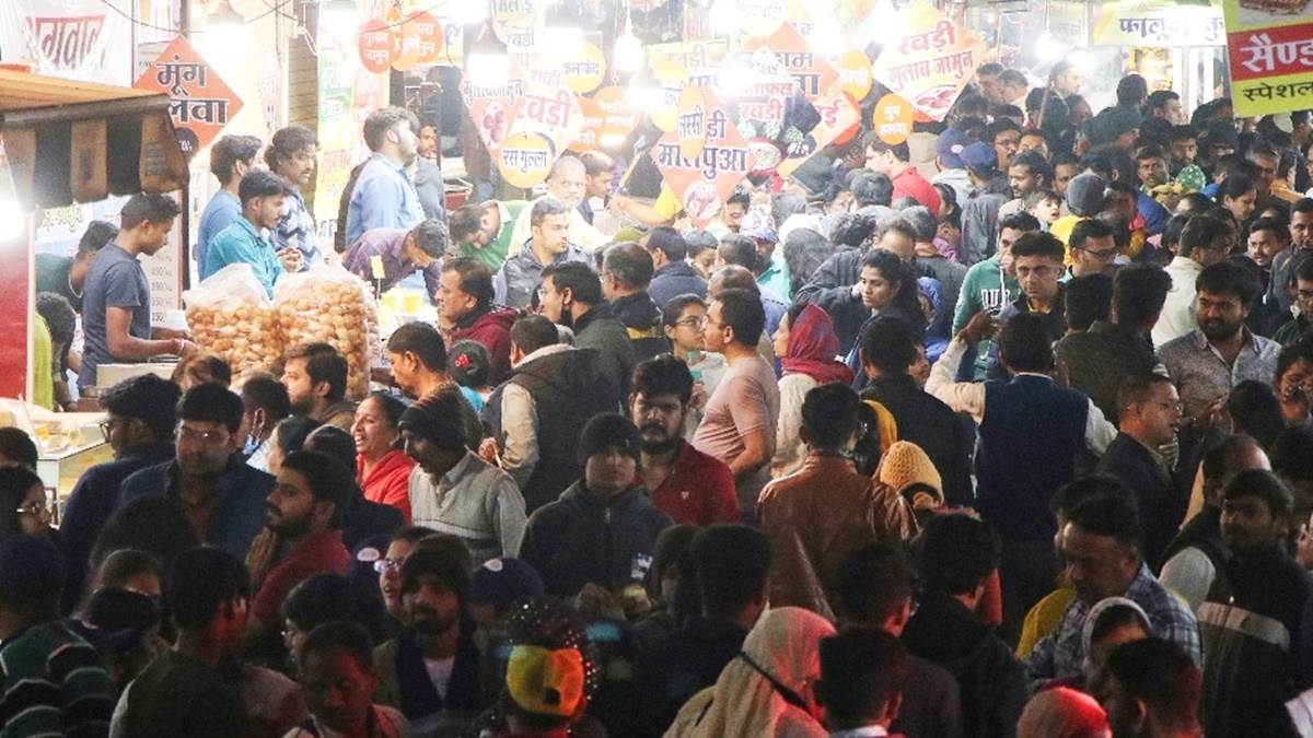 Indore Sarafa Street Food: सराफा चौपाटी की शिफ्टिंग को लेकर निर्णय ...