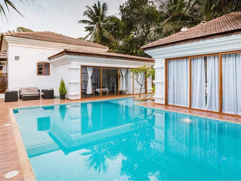 लॉक डाउन के दौरान तैराकी के लिए 4.90 लाख रुपए महीना पर किराये पर लिया ...