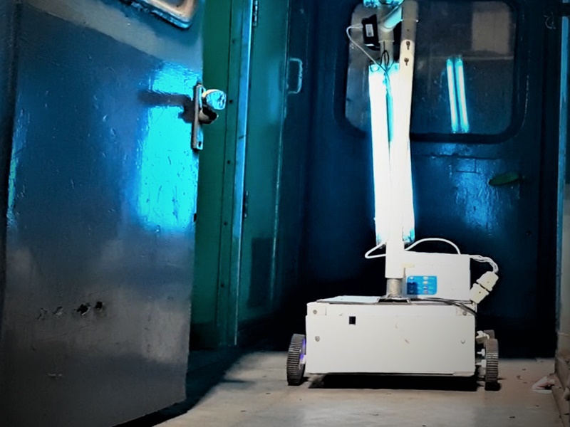 Sanitization Robot in Railway: रायपुर में अनोखा प्रयोग, ट्रेन कोच को ...