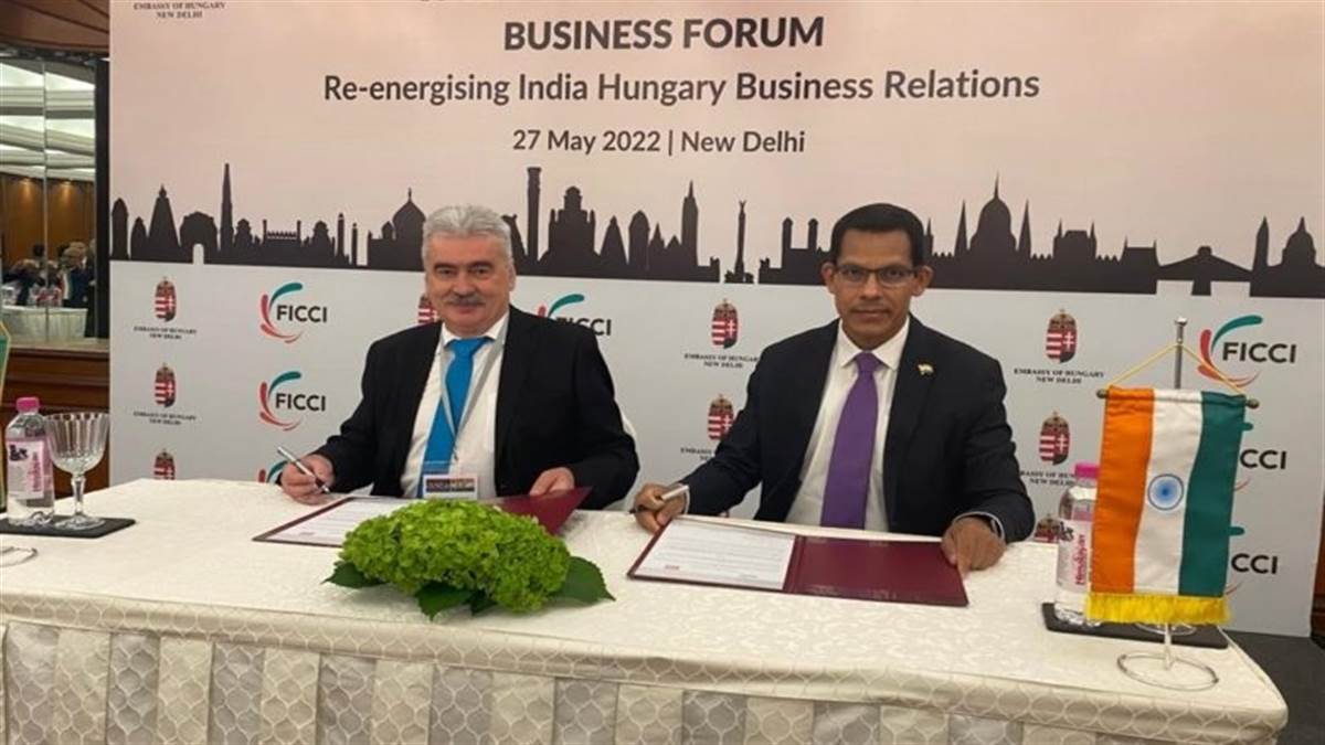 जिंदल स्टील रायगढ़ में बनाएगा रेल के पहिये, हंगरी से किया समझौता ...