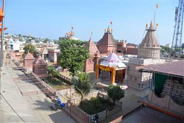 श्री गुलाब बाबा मंदिर का वार्षिक उत्सव कल से, नरसिंहगढ़ से आएगी चरण ...