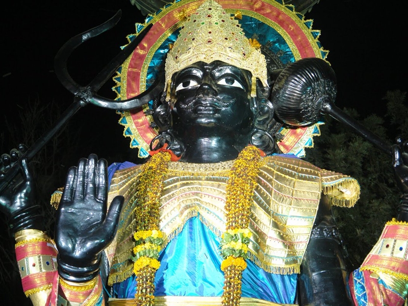 Shani Ka Gochar 2022: शनि का गोचर, जानिए कब होंगे वक्री, किन राशियों पर ...