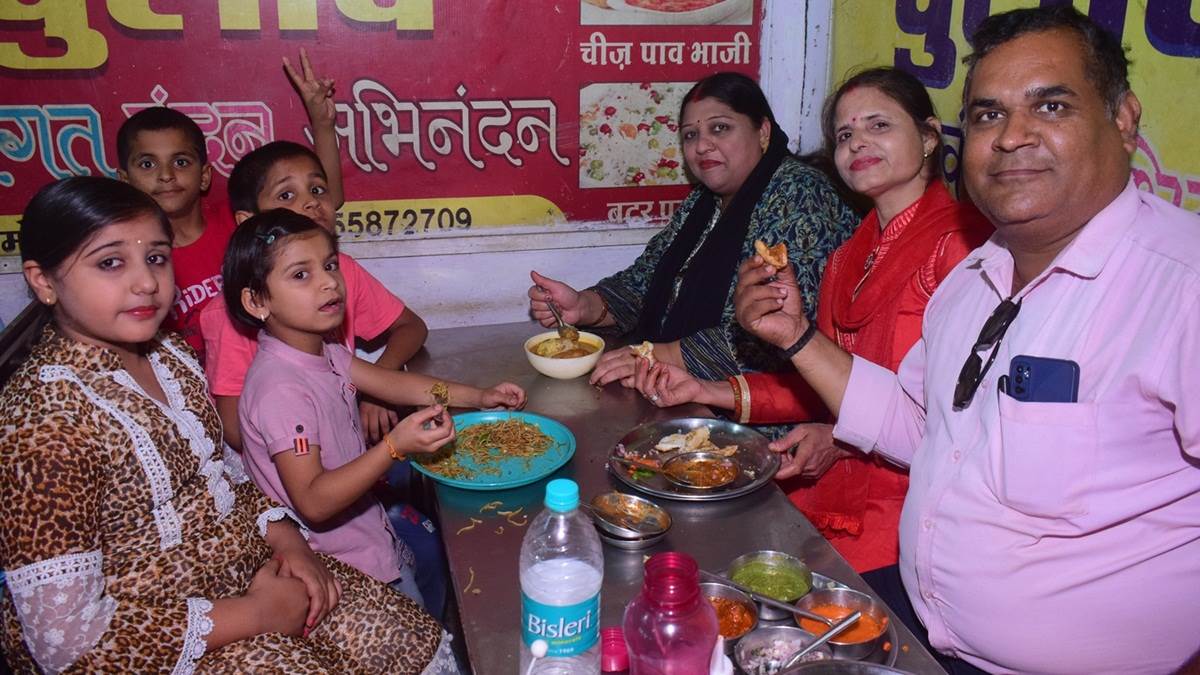 Food of Jabalpur: संस्कारधानी में मिल रहा राजस्थानी, पंजाबी से लेकर ...