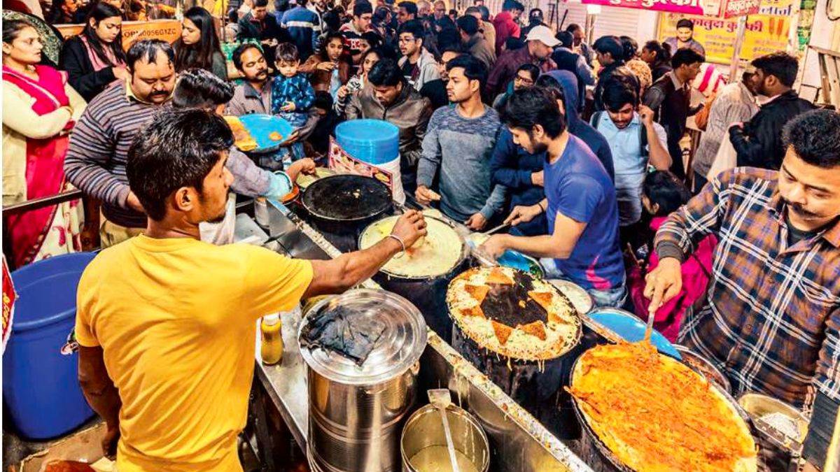 Indore Food Business: इंदौर में 25 चाट-चौपाटियां, खाने के शौकीनों ने ...