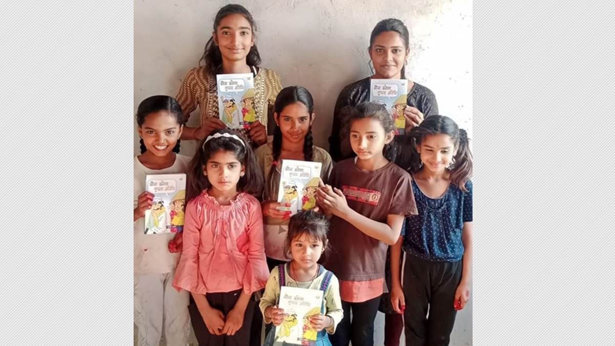 Anhad Nad Column Indore: केश लोचन की भीड़ में भावभीना विमोचन - Anhad ...