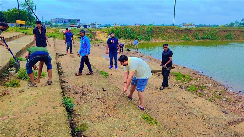 Ambikapur News: टीएस सिंहदेव के उपमुख्यमंत्री बनने की खुशी में युवाओं ...