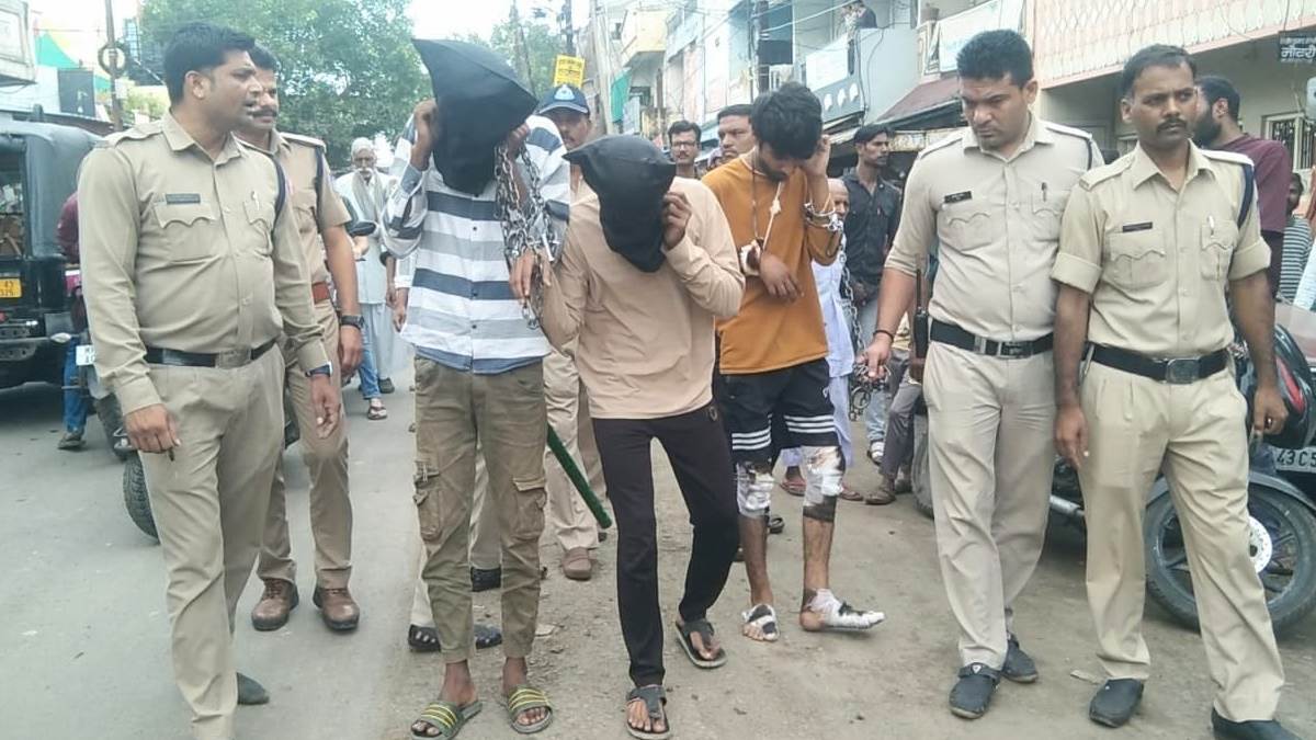 Ratlam News: दुकानदार को पीटने का बनाया था वीडियो, पुलिस ने निकाल दी ...