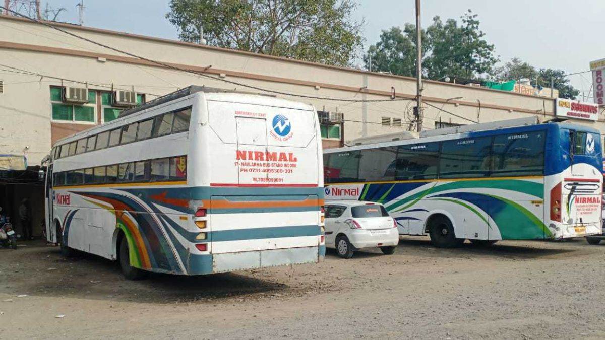 MP Bus Accident: इंदौर में मोटर व्हीकल इंस्पेक्टर के बिना ही हो रही वाहनों की जांच - MP Bus ...