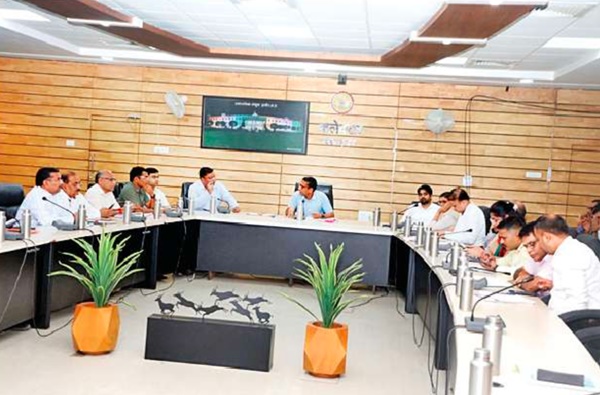 इंदौर शहर से बसें हुईं बाहर, अब AICTSL नायता मुंडला स्टैंड से चलाएगा ...