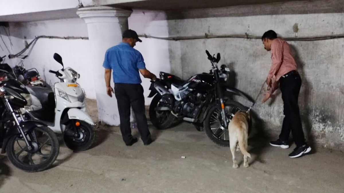 Sarfaraz Memon: पांचवीं पास सरफराज ने की हैं चार शादियां, फर्राटे से ...