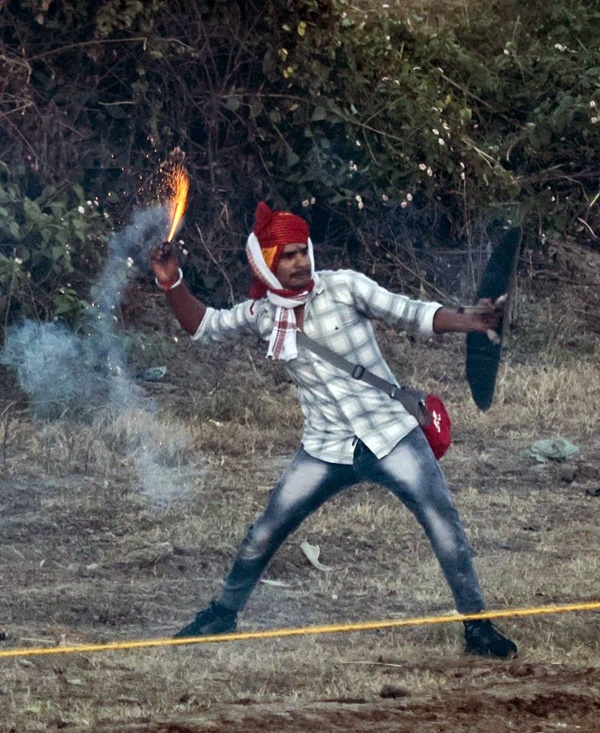 Hingot War Indore: गले मिलकर कलंगी और तुर्रा में होता है युद्ध, जिसके ...