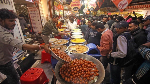 Indore Sarafa Chaupati: इंदौर की सराफा चाट-चौपाटी में कम होंगी दुकानें ...