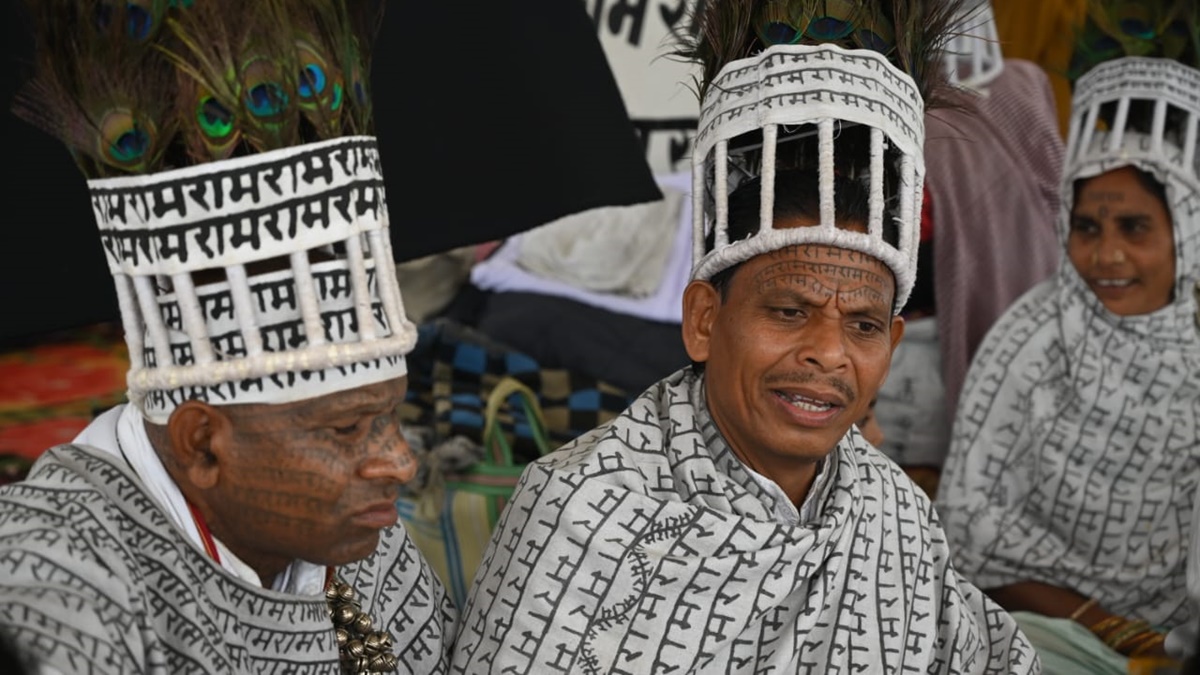 Ramnami: जानिए कौन है ये रामनामी, जिन्‍होंने 150 साल पहले बता दिया था ...