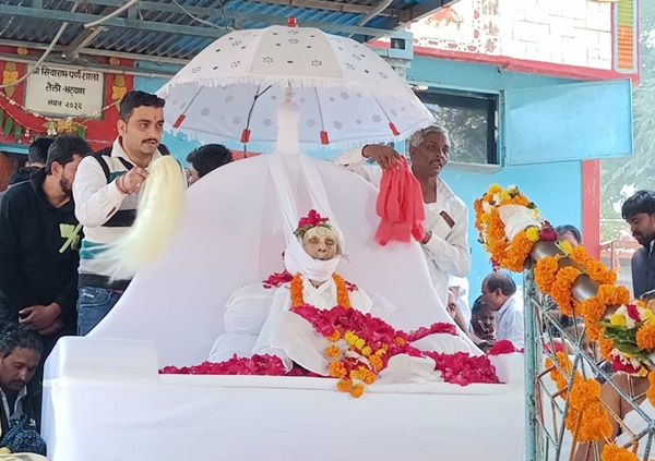 Siyaram Baba Passes Away: हनुमान जी के परम भक्त, जीवनभर करते रहे रामायण ...