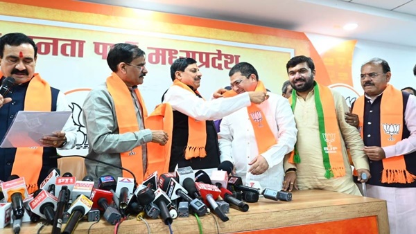 MP Politics: सैयद जाफर बोले- भाजपा मुस्लिम विरोधी नहीं, सीसीए भी देश ...