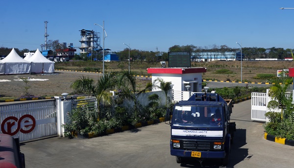 Pithampur Incinerator Plant: कचरे को नष्ट करते समय चार एयर क्वालिटी ...