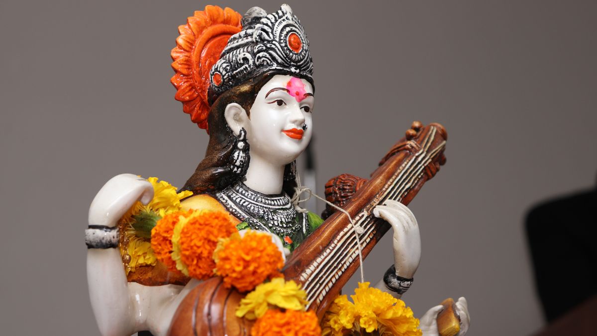 Basant Panchami 2024 Puja Vidhi: बसंत पंचमी के दिन इस विधि से करें माता ...