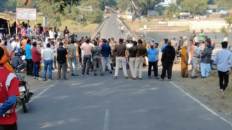 Dindori News : रक्षित निरीक्षक को पुलिस अधीक्षक ने किया निलंबित, यह है ...