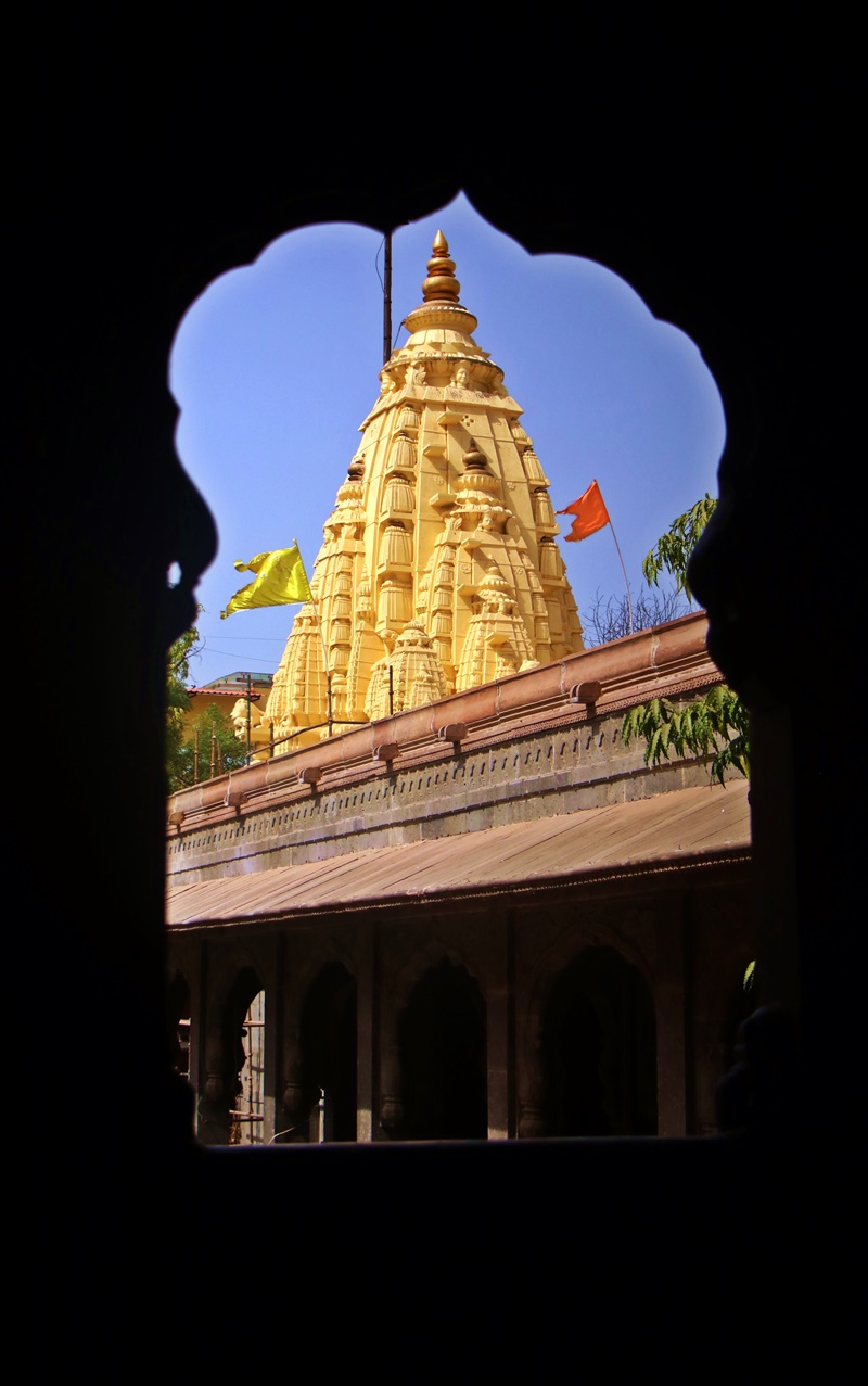 Heritage Of Indore: इंदौर का गोपाल मंदिर की छत की मजबूती देखने के लिए ...