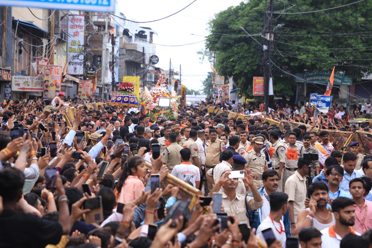 Mahakal ki Sawari: 10 तस्वीरों में देखें, भगवान महाकाल की दूसरी सवारी ...