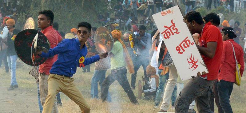 Hingot War Indore: युद्ध जहां बना परंपरा और परंपरा बनी पहचान - Hingot ...