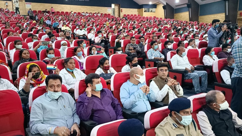 MP Foundation Day Indore: इंदौर में मध्यप्रदेश के स्थापना दिवस पर बिखरे ...