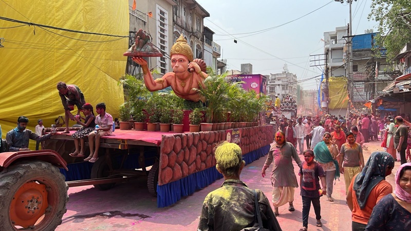 Live Indore Rangpanchami Ger 2024: रंगों में सराबोर हुआ इंदौर, गेर में ...