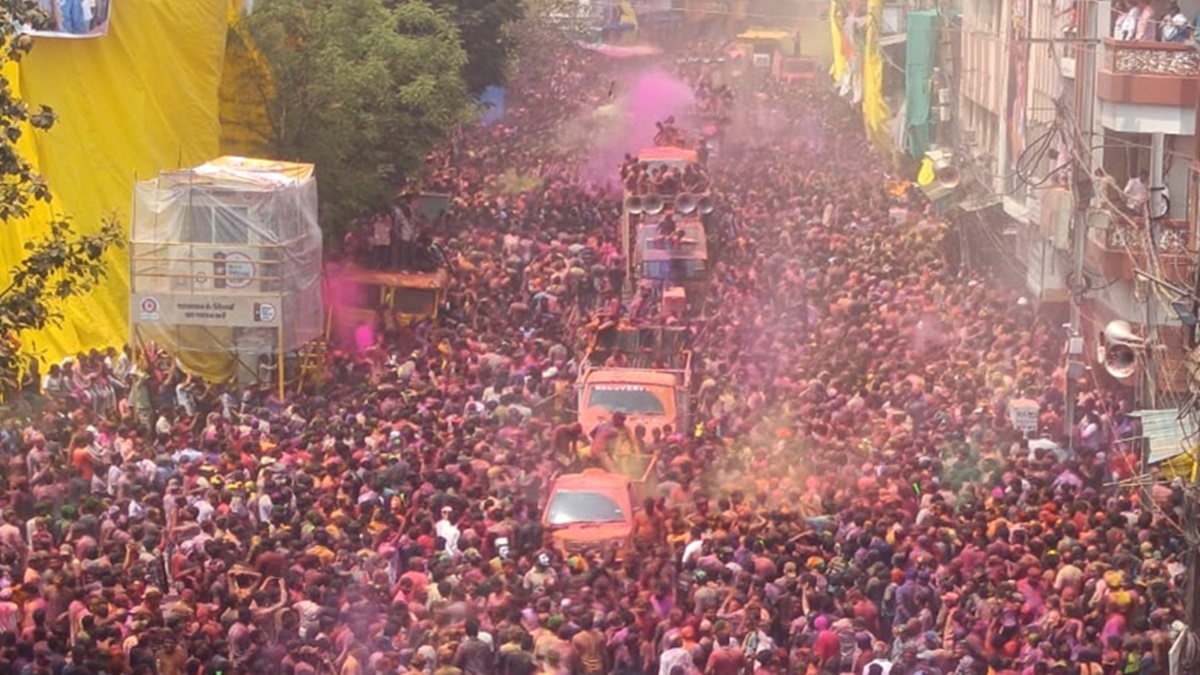 Live Indore Rangpanchami Ger 2024: रंगों में सराबोर हुआ इंदौर, गेर में ...