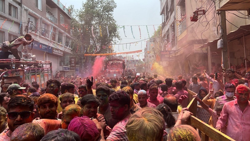 Live Indore Rangpanchami Ger 2024: रंगों में सराबोर हुआ इंदौर, गेर में ...