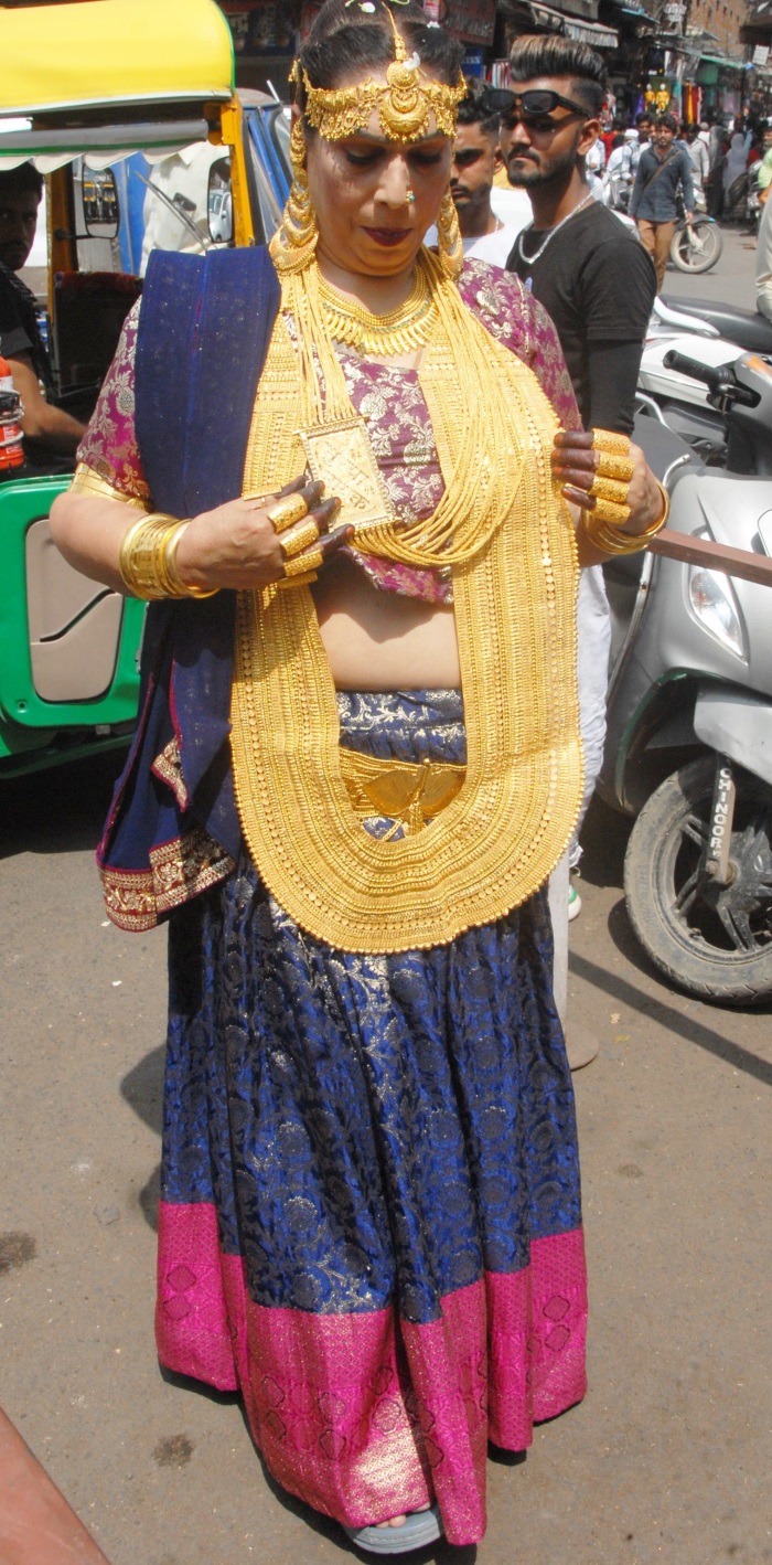 Bhopal News: पुराने शहर में धूमधाम से निकला भुजरिया चल समारोह, सिर पर ...