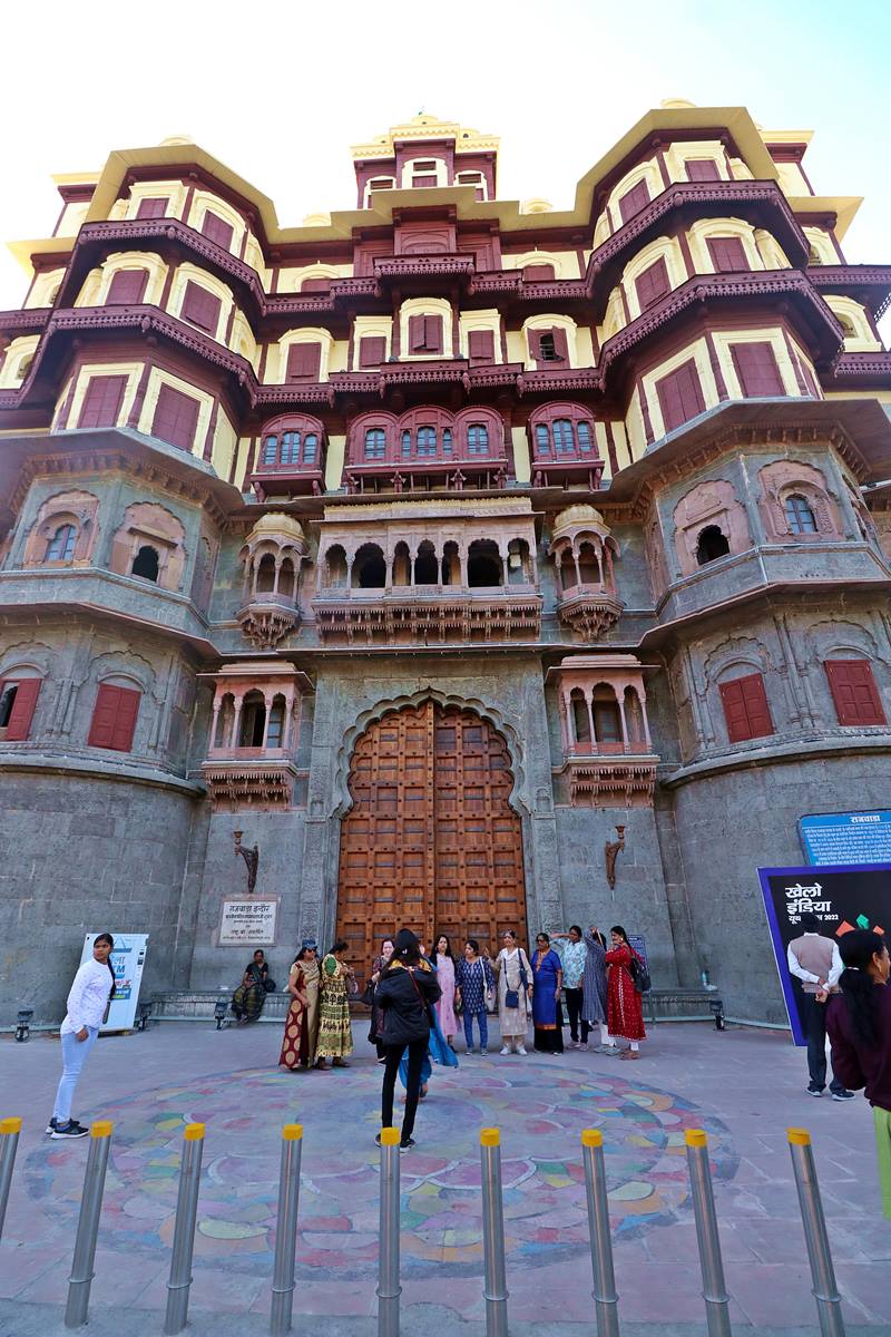 Indore News: हर आम और खास के लिए इस माह खुल जाएंगे राजवाड़े के दरवाजे ...