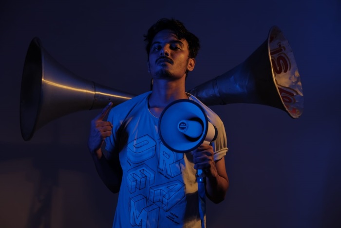 Bhopal News: सामाजिक मुद्दों पर गीत रचते हुए धूम मचा रहे शहर के रैपर ...