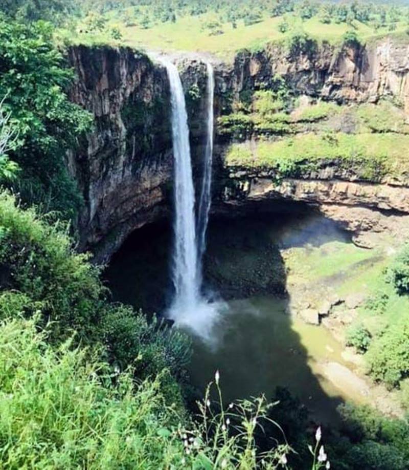 Tourist Place In Indore: प्रकृति की भूलभुलैया और खूबसूरत नजारों का आनंद ...